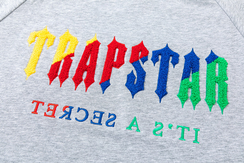 TRAPSTAR - It's a Secret - Grå/Rainbow – Dripwear.no